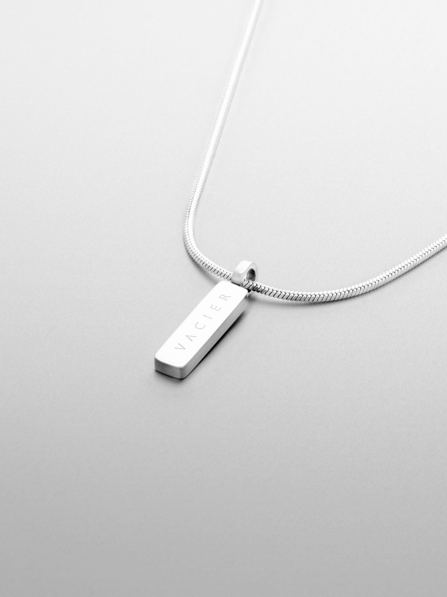 SQUARE PENDANT NECKLACE – Vacier AU